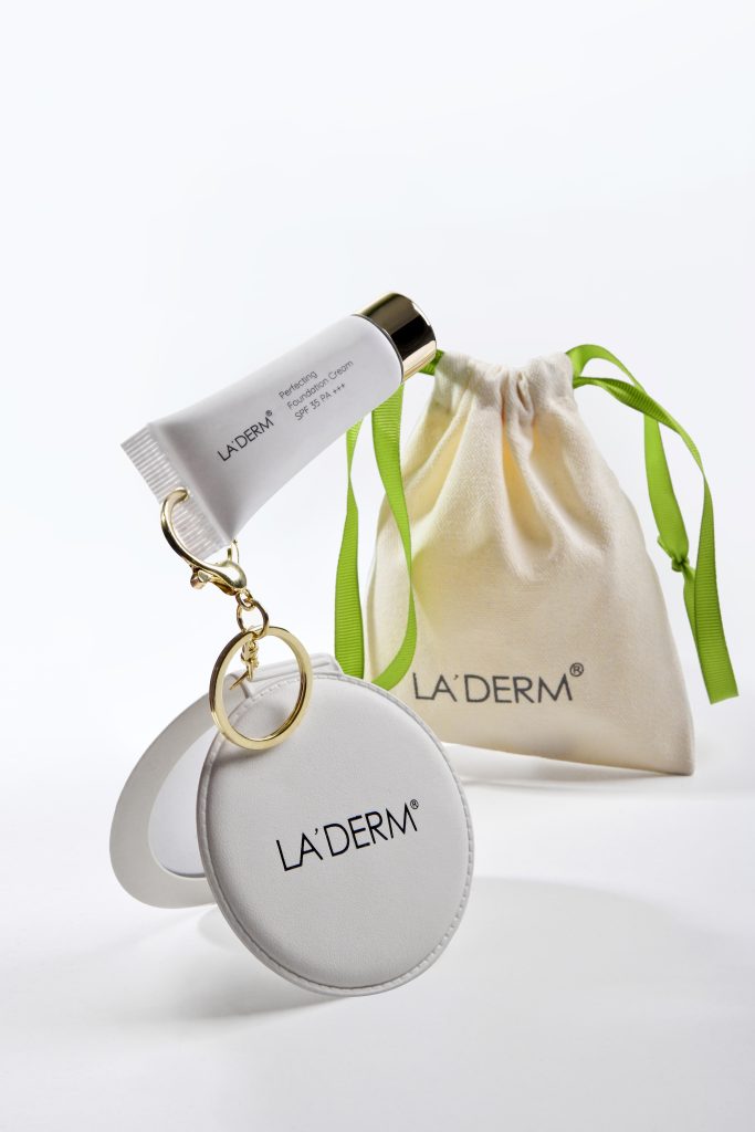LA'DERM Foundation Cream (pink) 10g + Mirror Set - LADERM